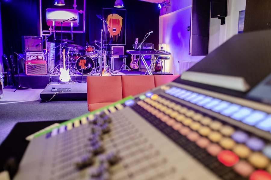 Rent HONGKONG STUDIOS Musikstudio Hamburg | Spacebase