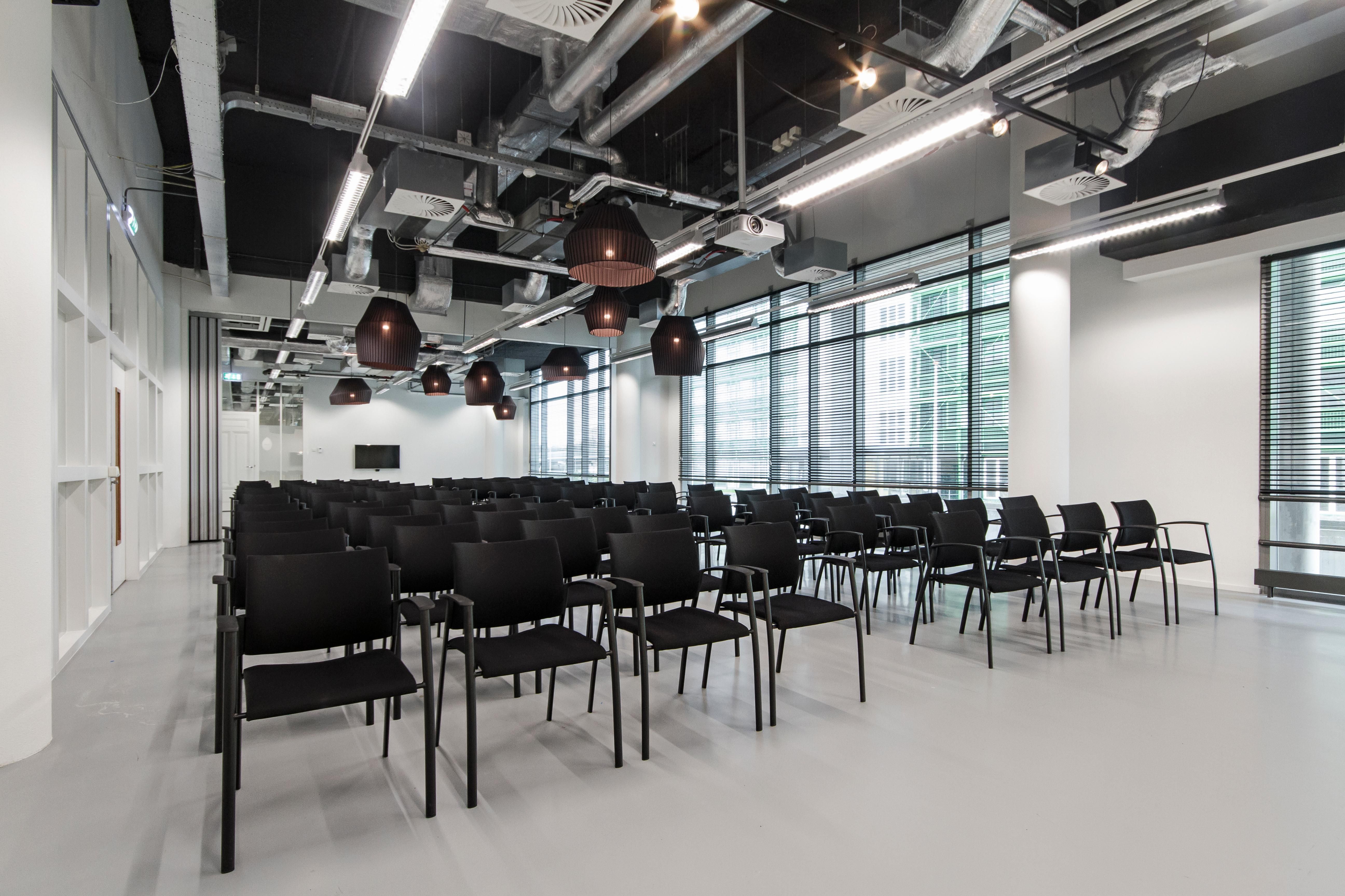 Rent HNK Den Haag V9 HNK Den Haag The Hague | Spacebase