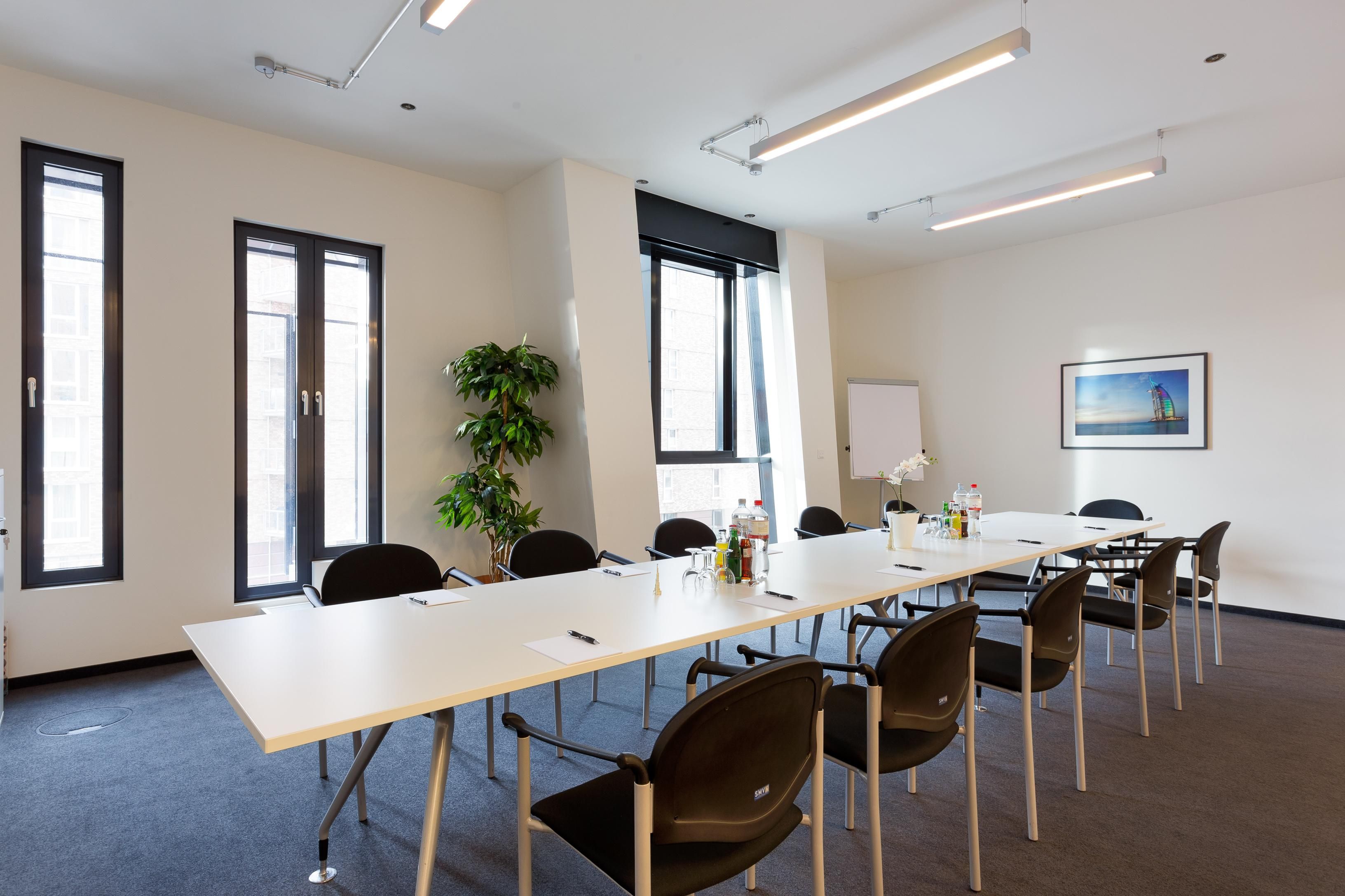 Rent ABC Workspaces Hamburg HafenCity Konferenzraum Dubai bis 20 ...