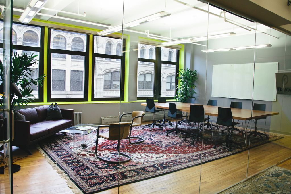 Rent Voyager HQ Club Room CA New York | Spacebase