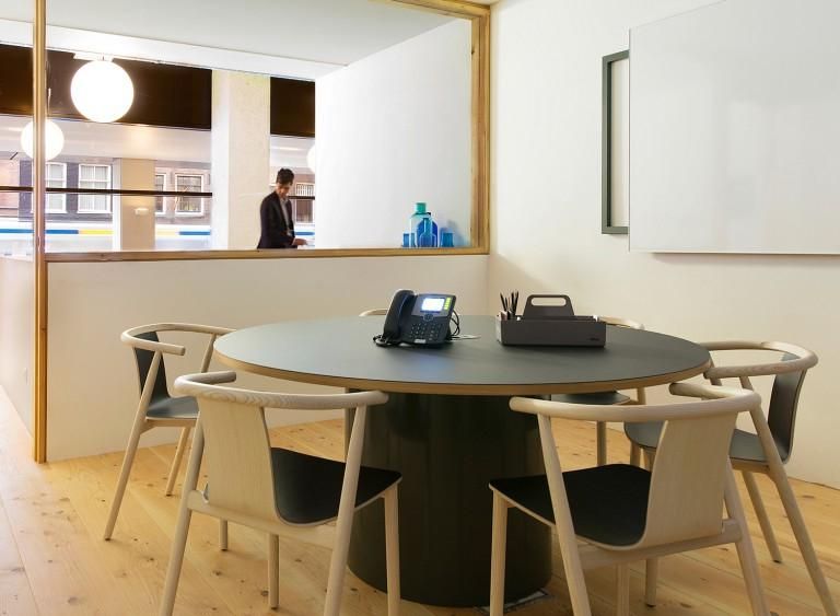 Rent Amsterdam Spaces Vijzelstraat Meeting room 3 Amsterdam | Spacebase