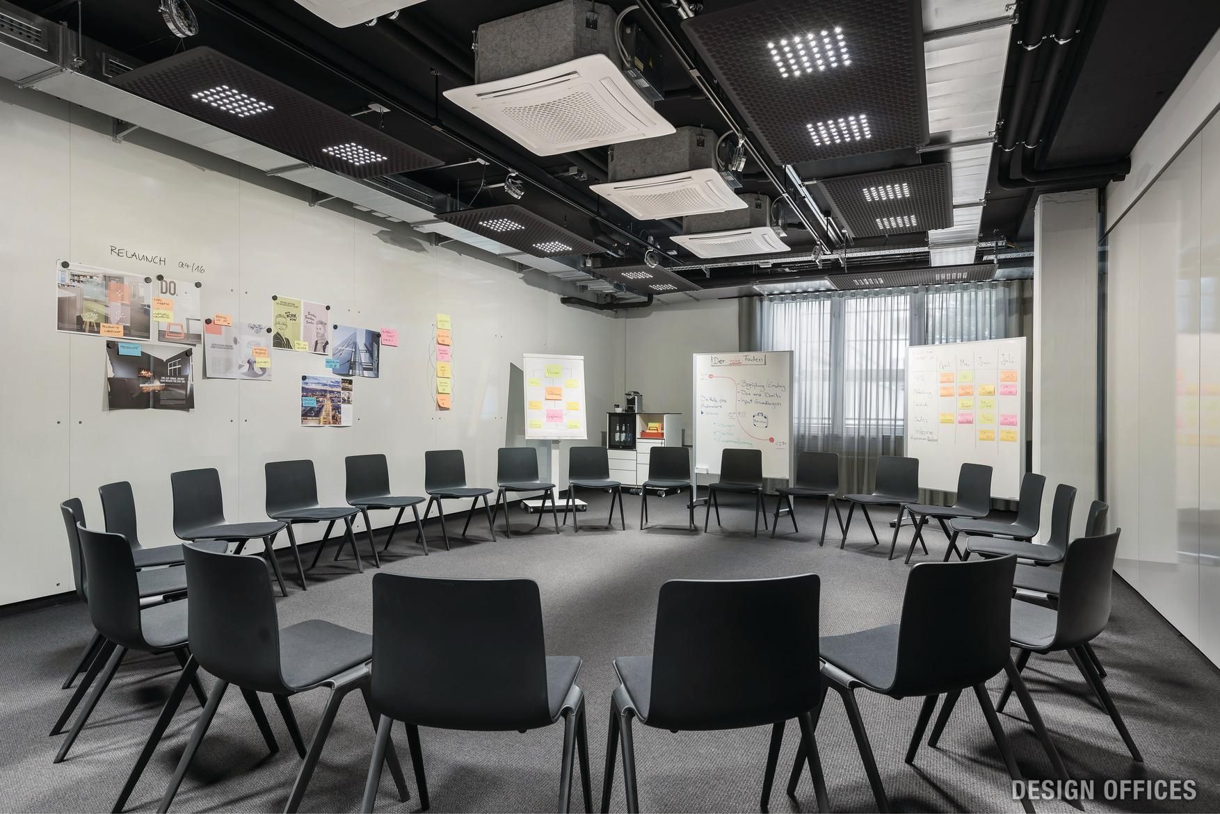 Rent Design Offices Stuttgart Tower Training Room VII Stuttgart | Spacebase