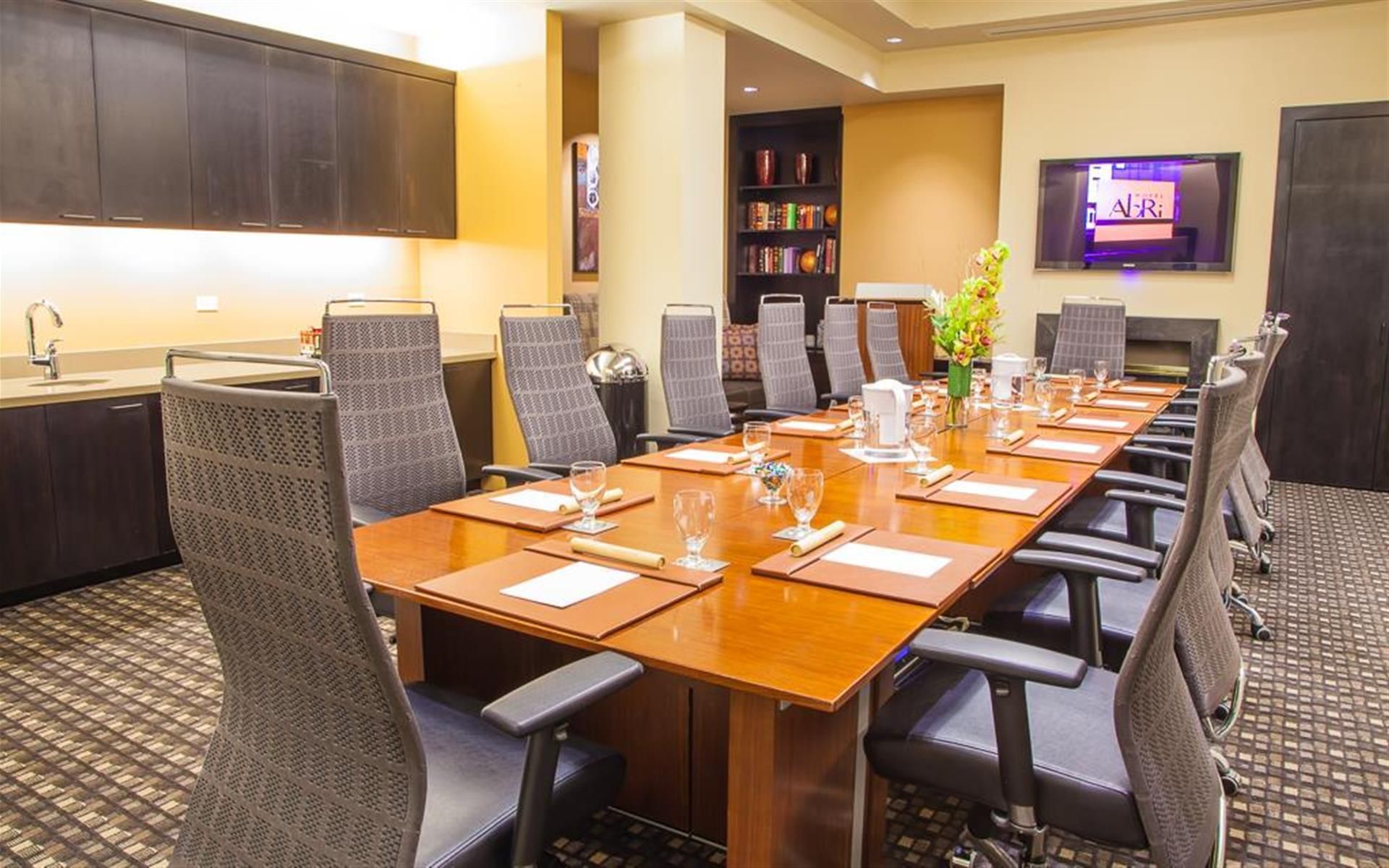Rent The City Room at Hotel Abri The City Room at Hotel Abri San ...