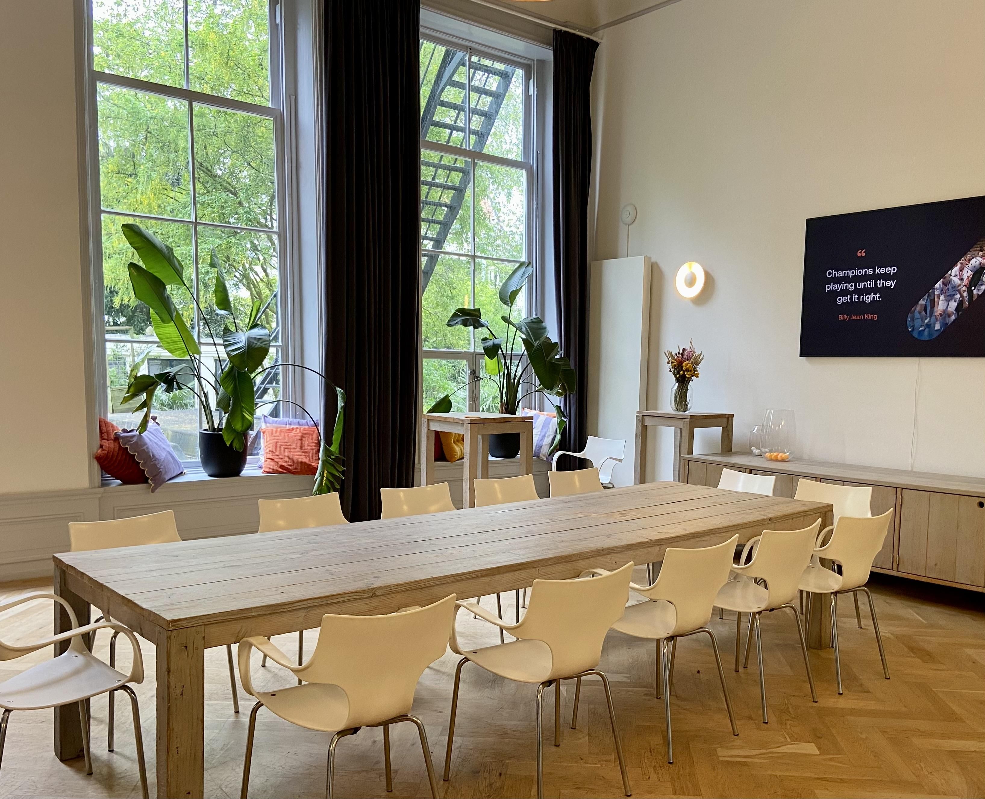 Rent Beautiful bright meeting room @ Herengracht, Amsterdam ...
