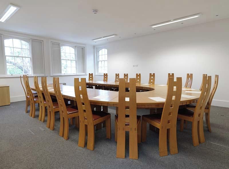 Rent Gilroy Hall Modern Room London | Spacebase