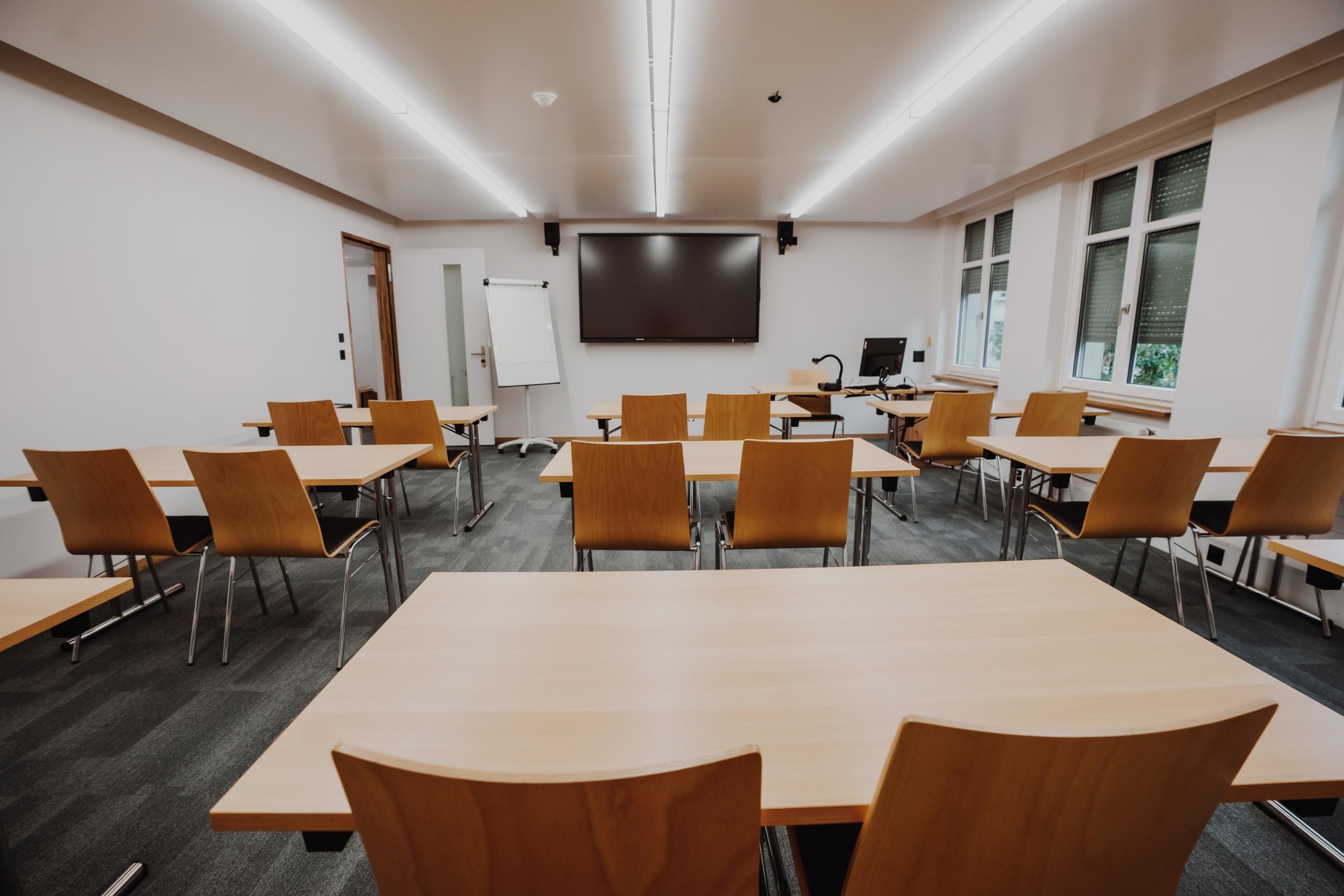 Rent Academic Gateway AG Klassisches Schulzimmer 3 Zürich | Spacebase