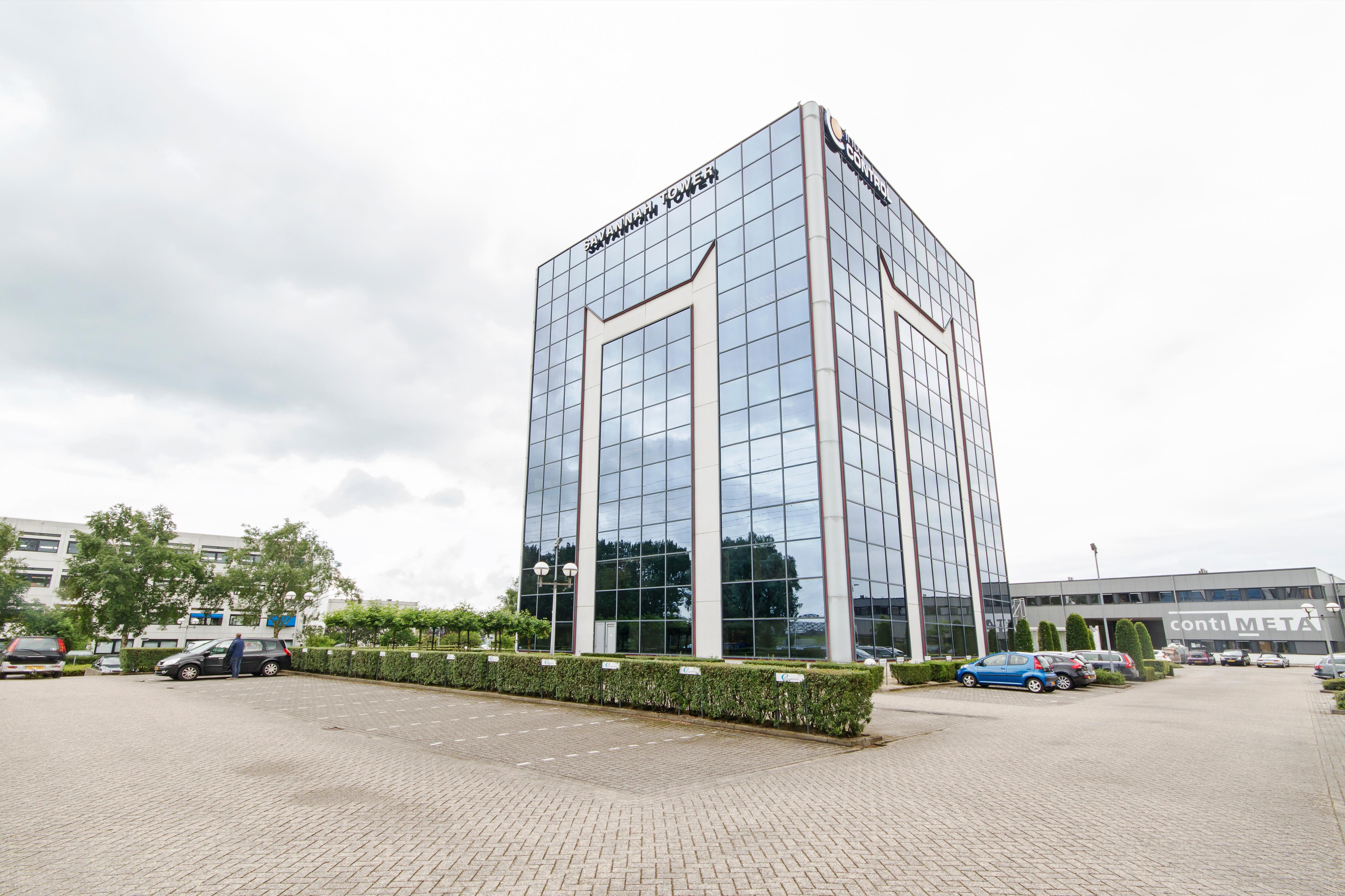 Synderella Savannah Tower Utrecht - Book Venue Online