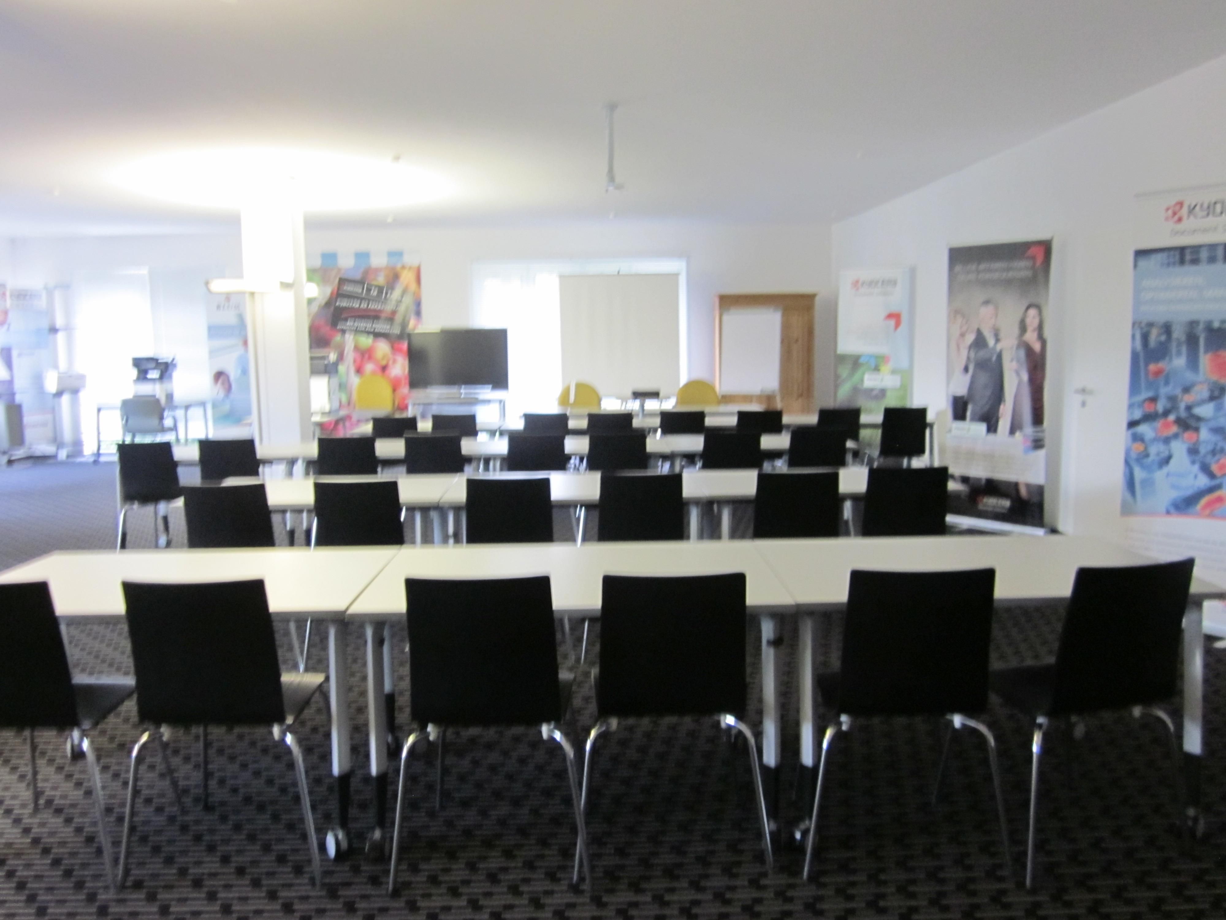 Rent Seminarraum mit sehr guter Anbindung Seminarraum mit sehr guter Anbindung Waldesch | Spacebase