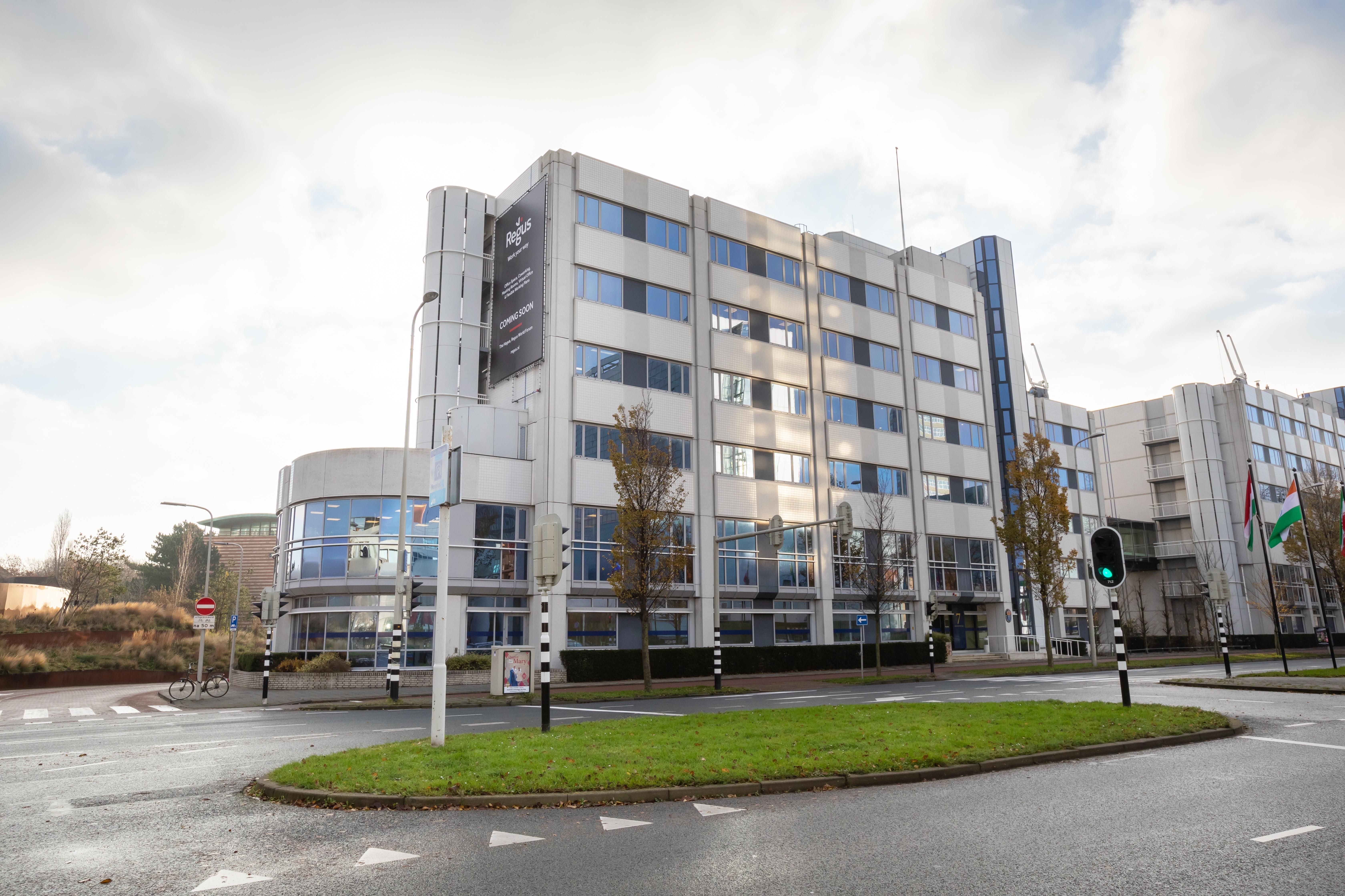 Rent Regus Den Haag Worldforum Dagkantoor 2 Den Haag | Spacebase