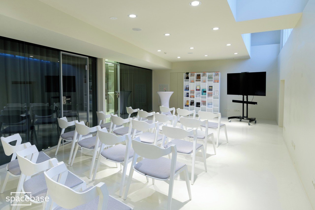 The Kabblah Centre Auditorium Workshop Raum 2 mieten in Berlin