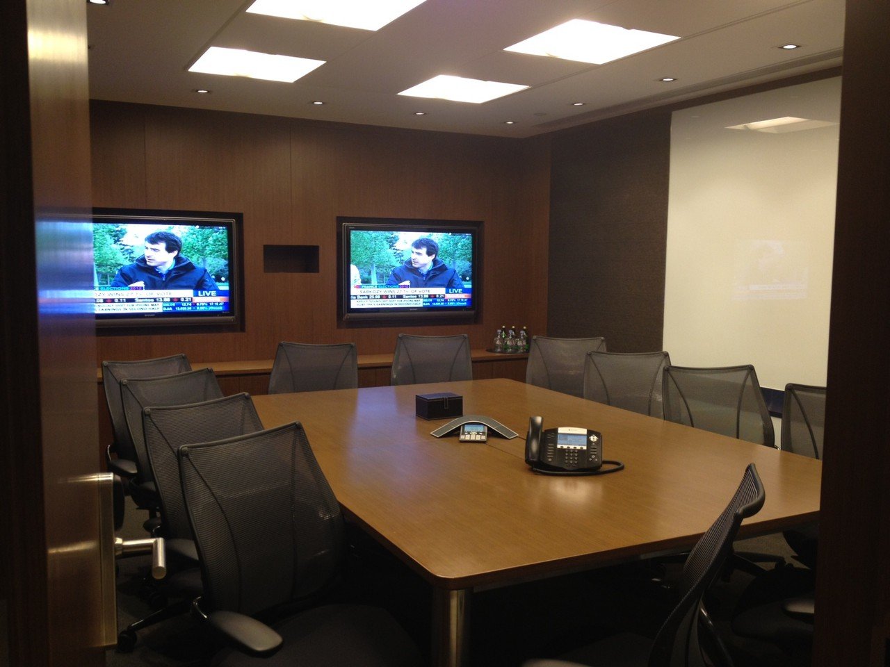 Rent Admiralty Centre, 4 PAX 12 PAX Hong Kong | Spacebase