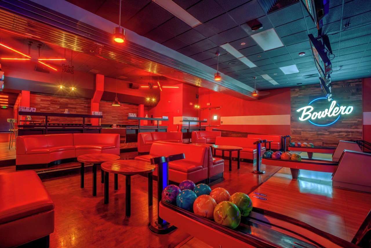 Bowlero Fresno Lanes 218 CA Whole bowling alley mieten in Fresno