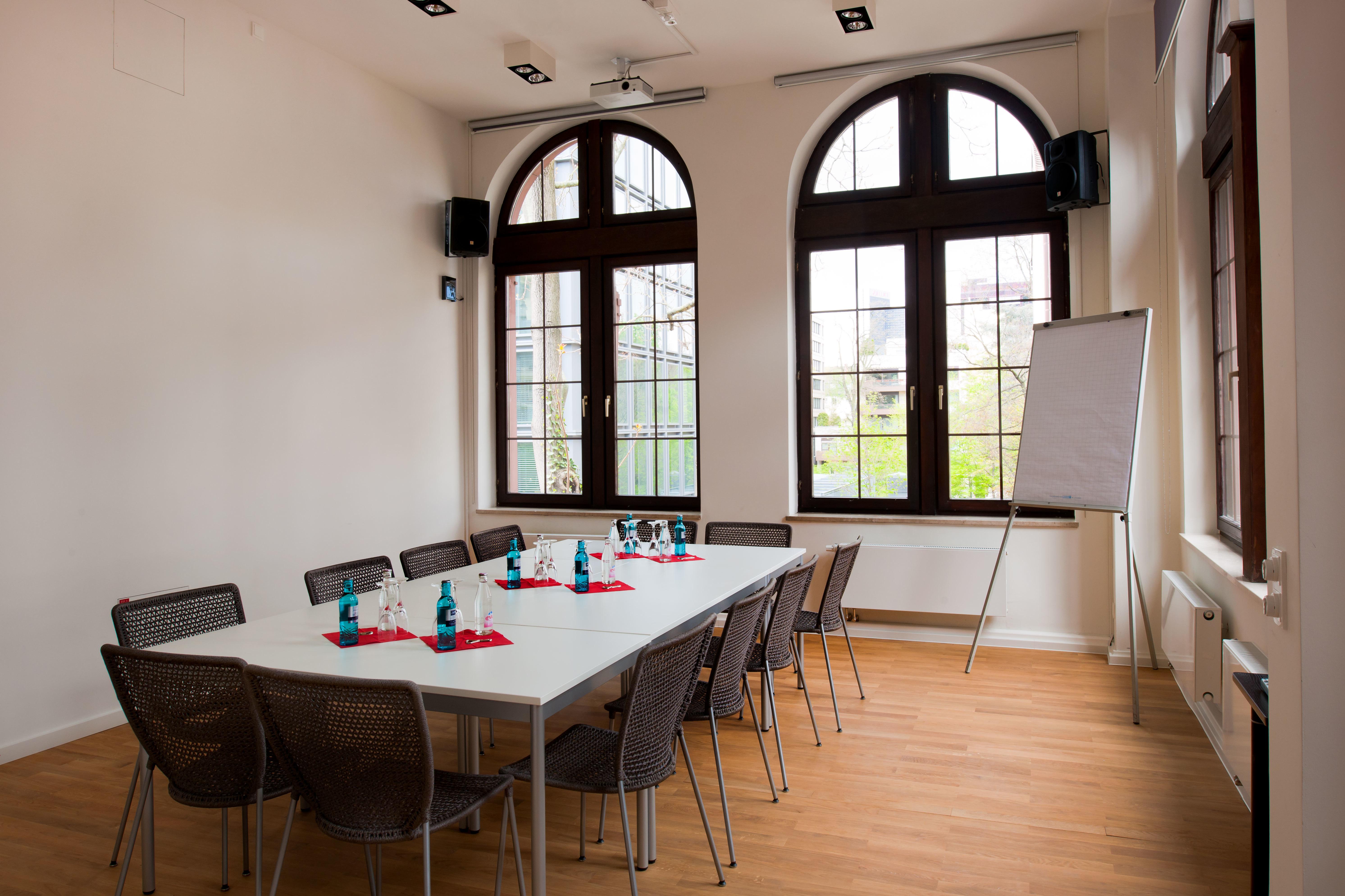 Frankfurter Presseclub Konferenzraum 1 mieten in Frankfurt am Main